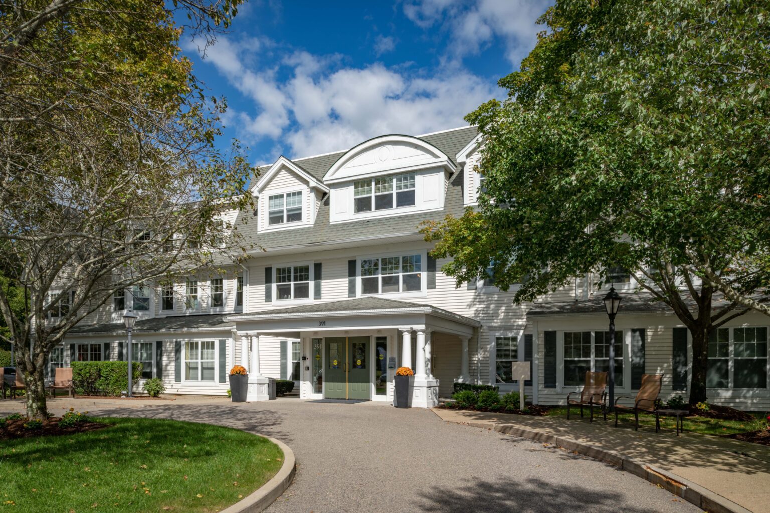 Gallery Photos & Videos | Charter Senior Living Of Dedham